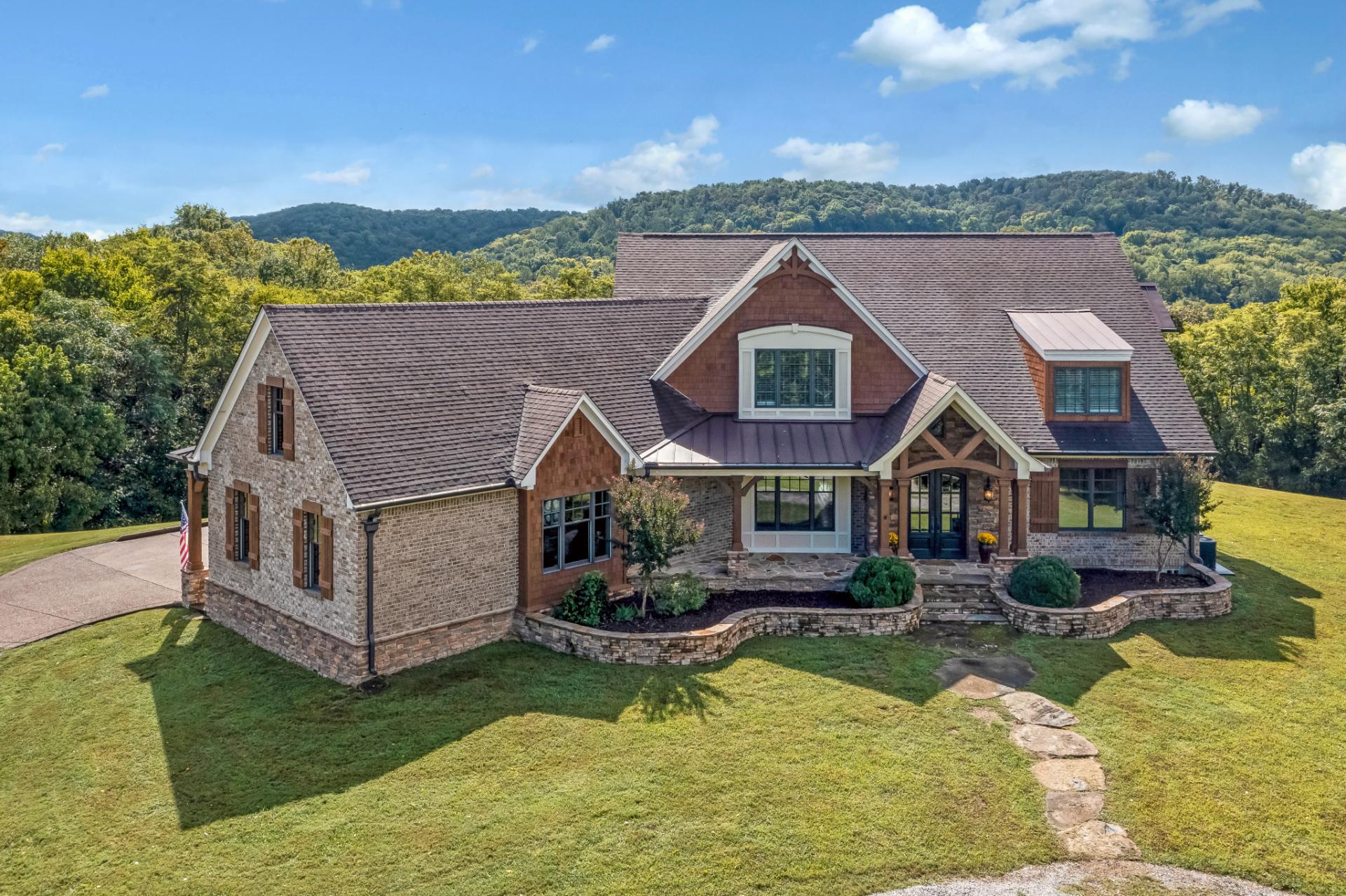 Things To Consider When Hiring A Company For Your Real Estate Drone